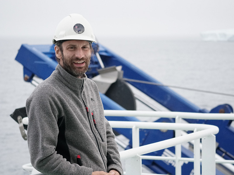 We meet science lead for the Sussex Kelp Partnership Chris Yesson ...
